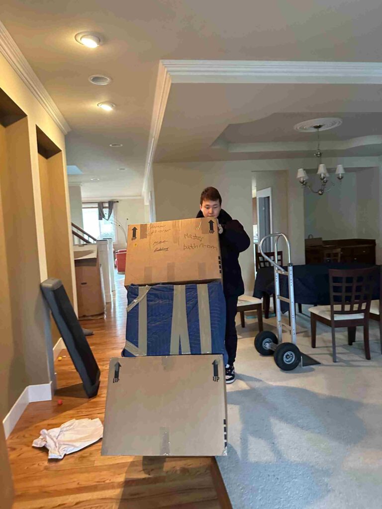 Packing And Unpacking Services In Seattle - Airus Movers LLC